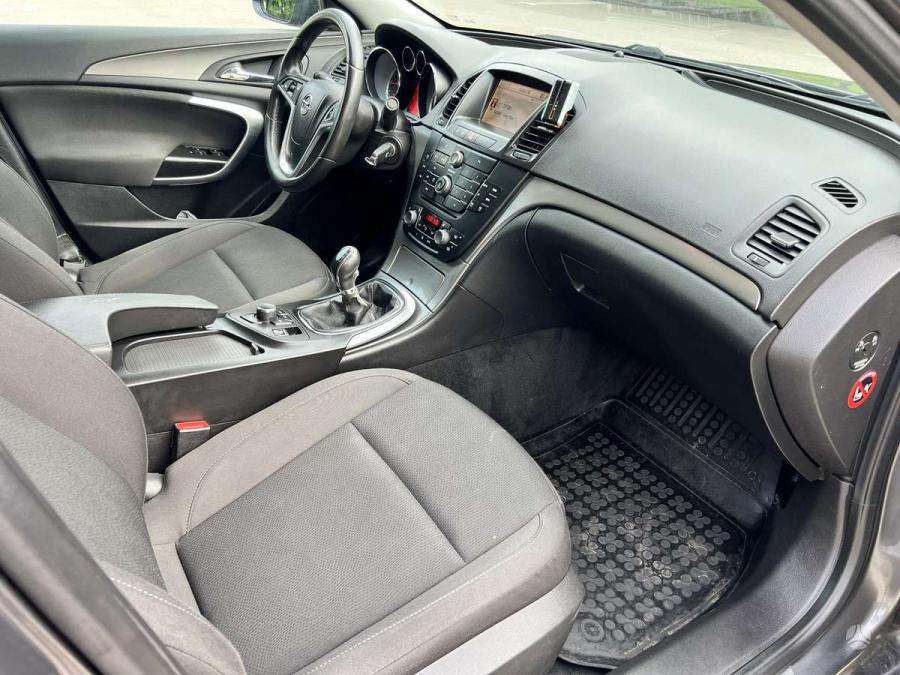 Pelēks Opel Insignia 2009 Marijampole, ar dzinēja tilpumu 1.80 L un nobraukumu 350 tūkst. km par 2400 €, foto 12 vietnē AUTOMOTO.COM.LV