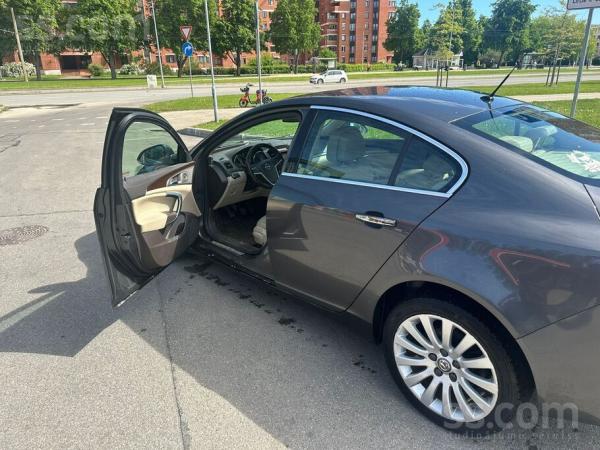 Grey Opel Insignia 2009 in Riga, with an engine capacity of 2.00 L and mileage of 177 thousand km for 2100 €, photo 4 on AUTOMOTO.COM.LV