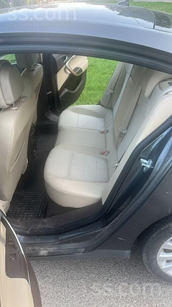 Pelēks Opel Insignia 2009 Rīga, ar dzinēja tilpumu 2.00 L un nobraukumu 177 tūkst. km par 1700 €, foto 9 vietnē AUTOMOTO.COM.LV