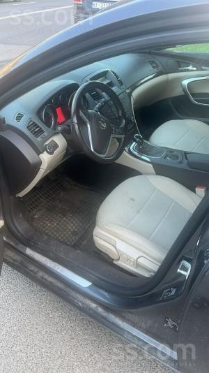 Pelēks Opel Insignia 2009 Rīga, ar dzinēja tilpumu 2.00 L un nobraukumu 177 tūkst. km par 1700 €, foto 10 vietnē AUTOMOTO.COM.LV