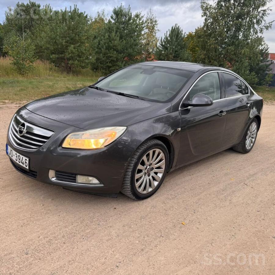 Pelēks Opel Insignia 2009 Daugavpils, ar dzinēja tilpumu 2.00 L un nobraukumu 301 tūkst. km par 2000 €, foto 1 vietnē AUTOMOTO.COM.LV