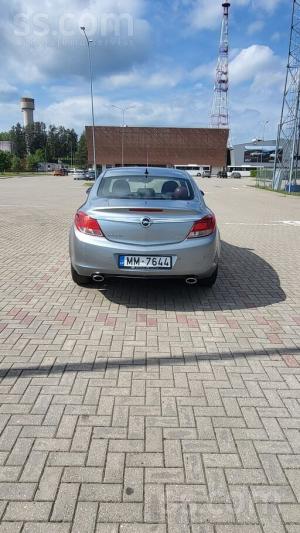 Pelēks Opel Insignia 2010 Valmiera, ar dzinēja tilpumu 1.60 L un nobraukumu 304 tūkst. km par 2800 €, foto 3 vietnē AUTOMOTO.COM.LV