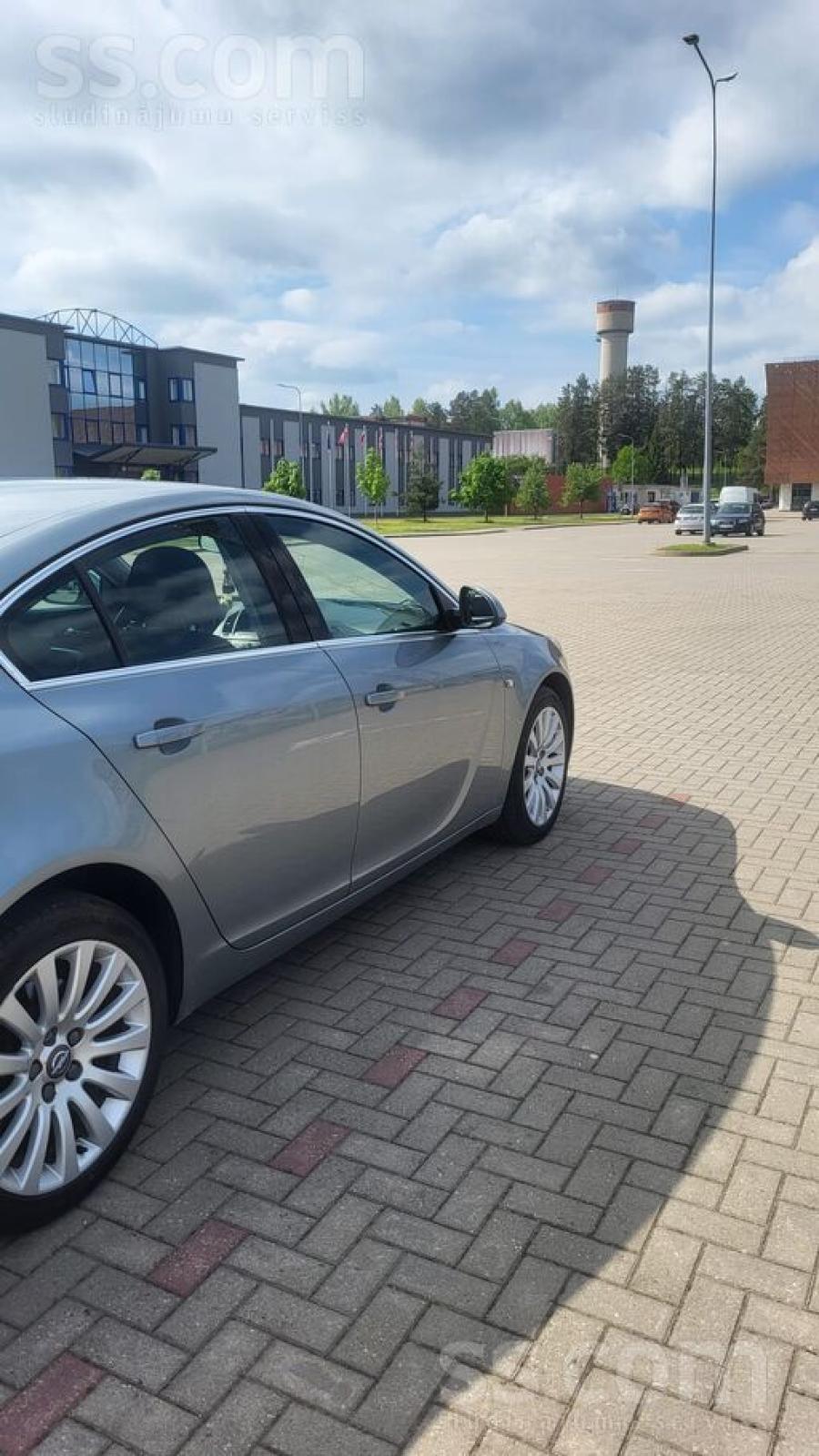 Pelēks Opel Insignia 2010 Valmiera, ar dzinēja tilpumu 1.60 L un nobraukumu 304 tūkst. km par 2800 €, foto 5 vietnē AUTOMOTO.COM.LV