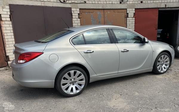 Grey Opel Insignia 2010 in Kaunas, with an engine capacity of 1.80 L and mileage of 175 thousand km for 3350 €, photo 2 on AUTOMOTO.COM.LV