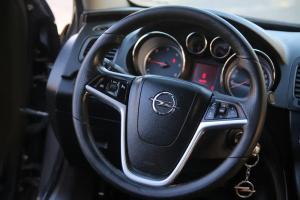 Pelēks Opel Insignia 2010 Rīga, ar dzinēja tilpumu 2.00 L un nobraukumu 219 tūkst. km par 2890 €, foto 11 vietnē AUTOMOTO.COM.LV