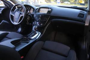 Pelēks Opel Insignia 2010 Rīga, ar dzinēja tilpumu 2.00 L un nobraukumu 219 tūkst. km par 2890 €, foto 12 vietnē AUTOMOTO.COM.LV