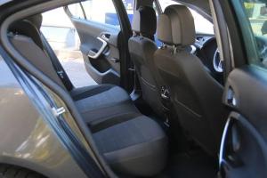 Pelēks Opel Insignia 2010 Rīga, ar dzinēja tilpumu 2.00 L un nobraukumu 219 tūkst. km par 2890 €, foto 18 vietnē AUTOMOTO.COM.LV