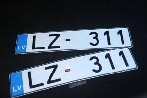 Pelēks Opel Insignia 2010 Rīga, ar dzinēja tilpumu 2.00 L un nobraukumu 219 tūkst. km par 2890 €, foto 21 vietnē AUTOMOTO.COM.LV