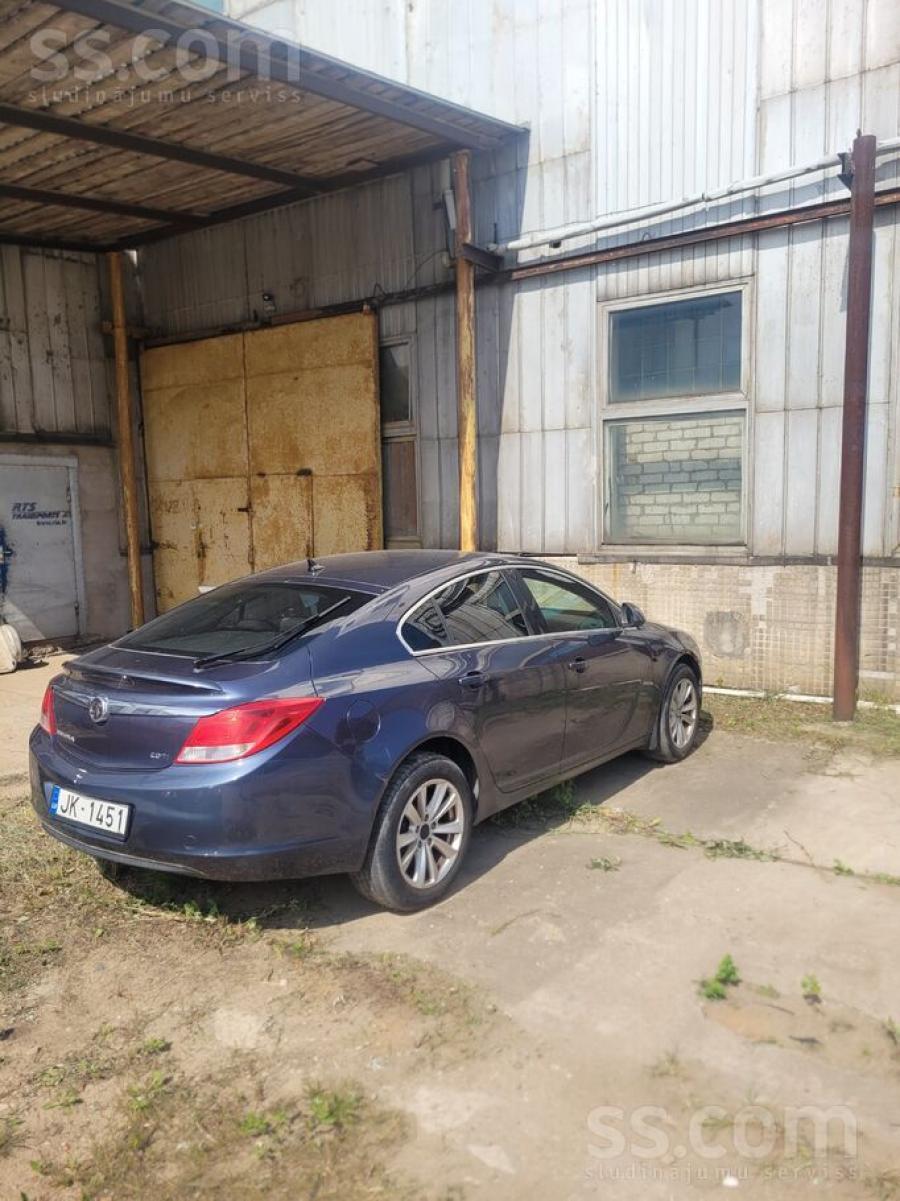 Pelēks Opel Insignia 2010 Gulbene, ar dzinēja tilpumu 2.00 L un nobraukumu 356 tūkst. km par 1000 €, foto 5 vietnē AUTOMOTO.COM.LV