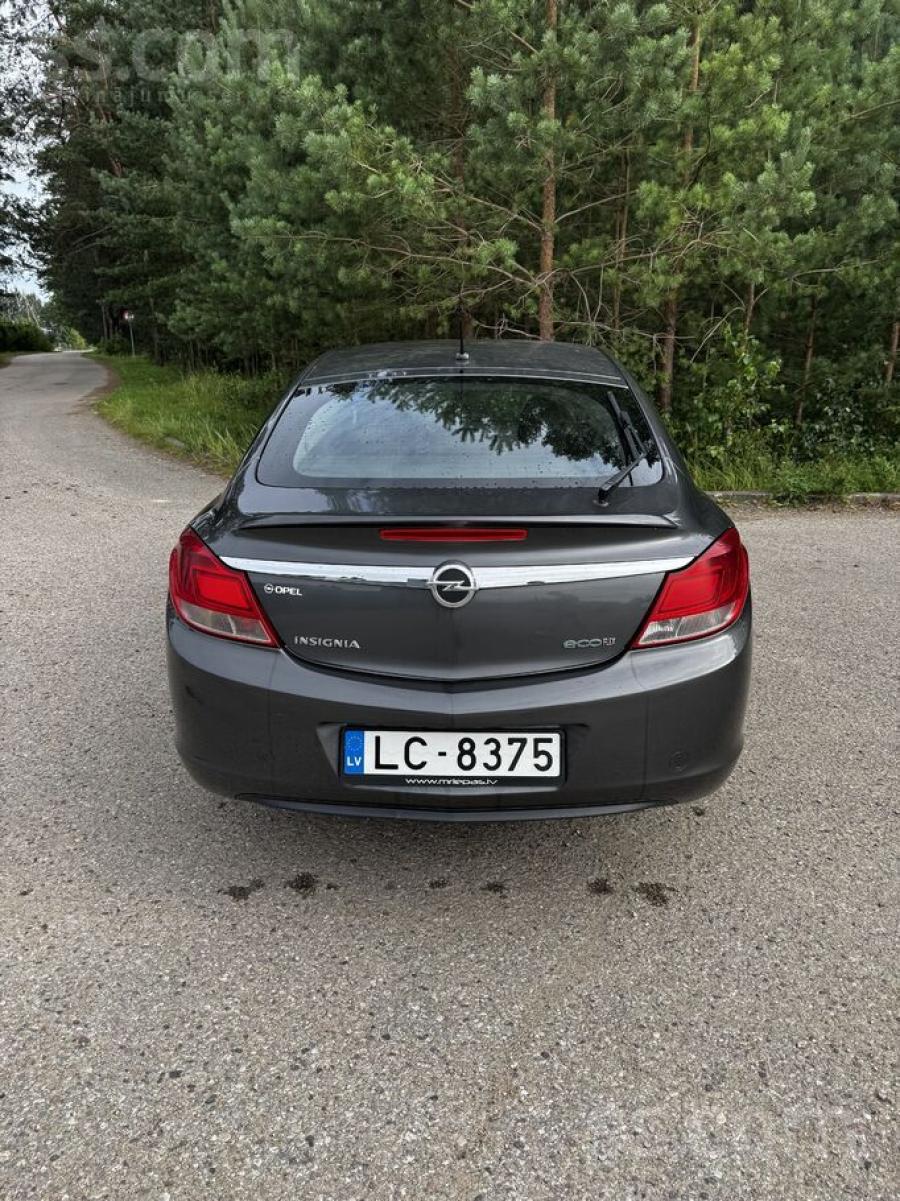 Pelēks Opel Insignia 2010 Ogre, ar dzinēja tilpumu 2.00 L un nobraukumu 430 tūkst. km par 3800 €, foto 3 vietnē AUTOMOTO.COM.LV