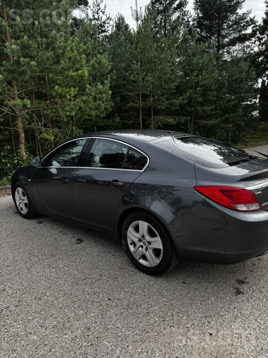 Pelēks Opel Insignia 2010 Ogre, ar dzinēja tilpumu 2.00 L un nobraukumu 430 tūkst. km par 3800 €, foto 4 vietnē AUTOMOTO.COM.LV