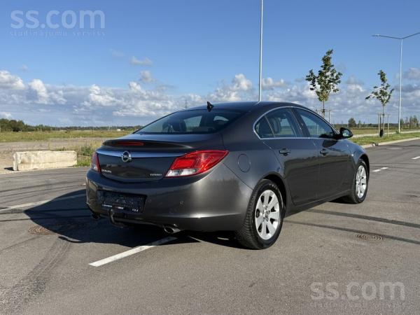 Pelēks Opel Insignia 2010 Liepāja, ar dzinēja tilpumu 1.60 L un nobraukumu 203 tūkst. km par 4900 €, foto 5 vietnē AUTOMOTO.COM.LV
