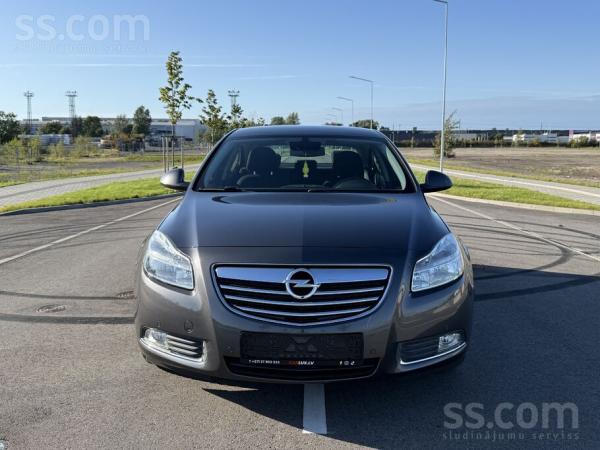 Pelēks Opel Insignia 2010 Liepāja, ar dzinēja tilpumu 1.60 L un nobraukumu 203 tūkst. km par 4900 €, foto 8 vietnē AUTOMOTO.COM.LV