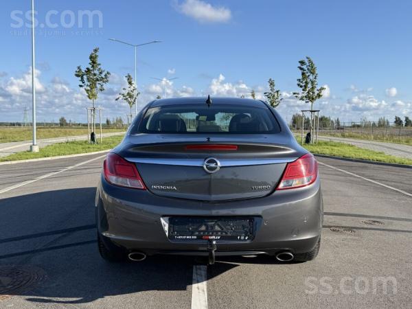 Pelēks Opel Insignia 2010 Liepāja, ar dzinēja tilpumu 1.60 L un nobraukumu 203 tūkst. km par 4900 €, foto 9 vietnē AUTOMOTO.COM.LV