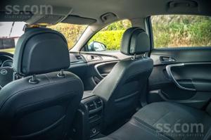 Grey Opel Insignia 2010 in Riga, with an engine capacity of 2.00 L and mileage of 255 thousand km for 2290 €, photo 14 on AUTOMOTO.COM.LV