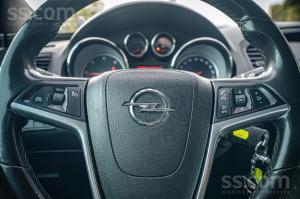 Grey Opel Insignia 2010 in Riga, with an engine capacity of 2.00 L and mileage of 255 thousand km for 2290 €, photo 21 on AUTOMOTO.COM.LV