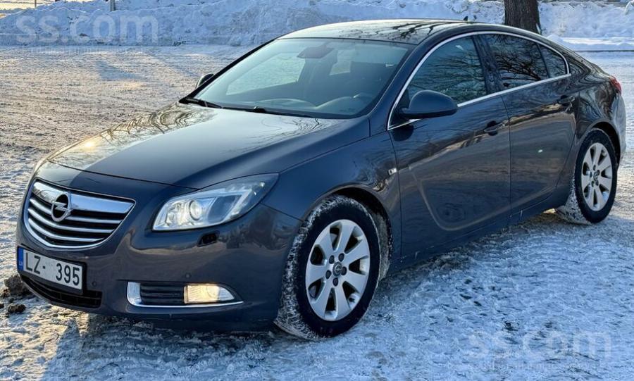 Pelēks Opel Insignia 2011 Rīga, ar dzinēja tilpumu 1.60 L un nobraukumu 201 tūkst. km par 2290 €, foto 2 vietnē AUTOMOTO.COM.LV