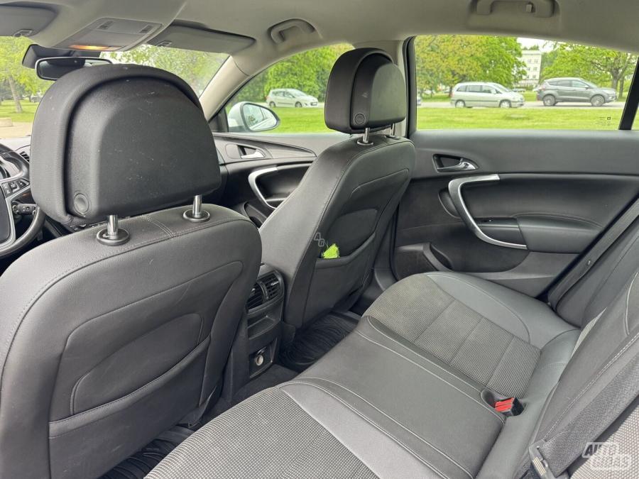 Grey Opel Insignia 2011 in Kaunas, with an engine capacity of 2.00 L and mileage of 252 thousand km for 2450 €, photo 7 on AUTOMOTO.COM.LV