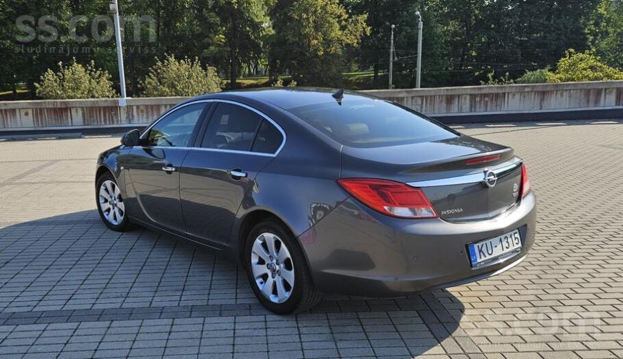 Pelēks Opel Insignia 2011 Rīga, ar dzinēja tilpumu 2.00 L un nobraukumu 238 tūkst. km par 3950 €, foto 4 vietnē AUTOMOTO.COM.LV