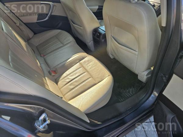 Pelēks Opel Insignia 2011 Rīga, ar dzinēja tilpumu 2.00 L un nobraukumu 238 tūkst. km par 3950 €, foto 10 vietnē AUTOMOTO.COM.LV