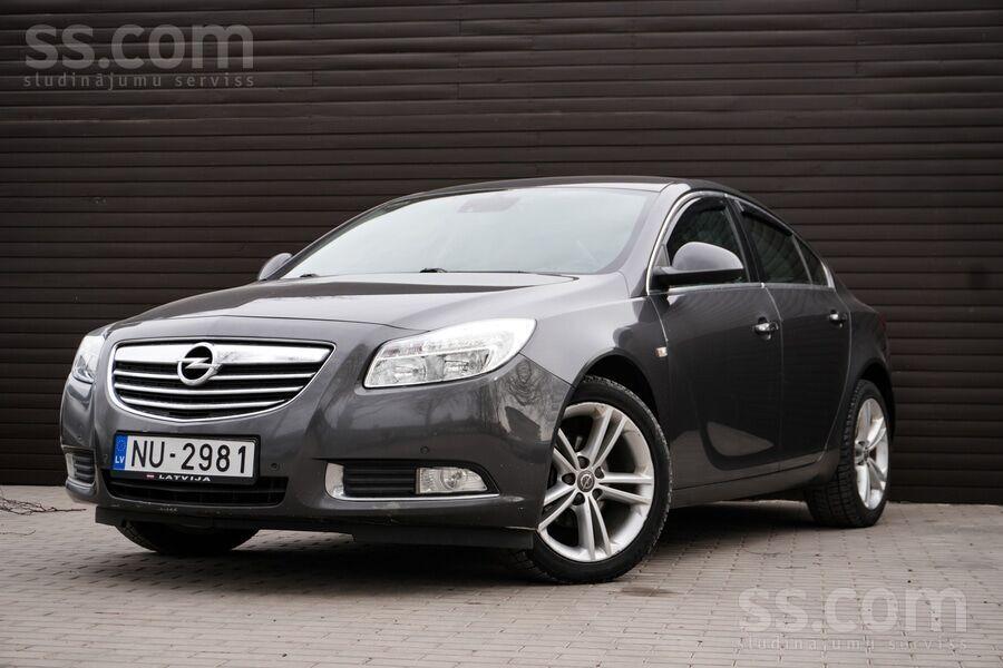 Pelēks Opel Insignia 2011 Rīga, ar dzinēja tilpumu 2.00 L un nobraukumu 320 tūkst. km par 4290 €, foto 1 vietnē AUTOMOTO.COM.LV