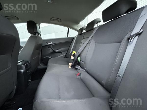 Pelēks Opel Insignia 2011 Jelgava, ar dzinēja tilpumu 1.80 L un nobraukumu 185 tūkst. km par 3499 €, foto 10 vietnē AUTOMOTO.COM.LV