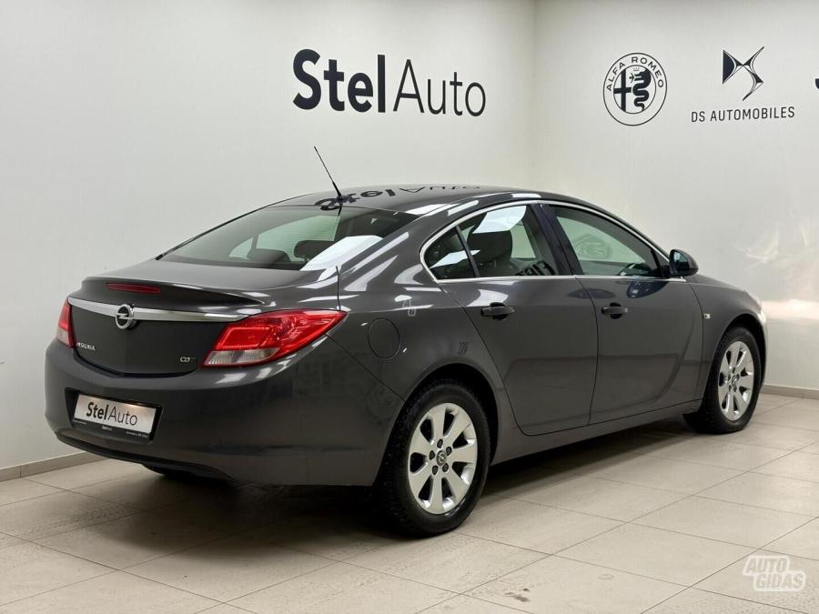 Grey Opel Insignia 2012 in Vilnius, with an engine capacity of 2.00 L and mileage of 248 thousand km for 5400 €, photo 5 on AUTOMOTO.COM.LV
