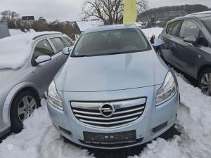 Grey Opel Insignia 2012 in Kaunas, with an engine capacity of 1.96 L and mileage of 216 thousand km for 2222 €, photo 3 on AUTOMOTO.COM.LV