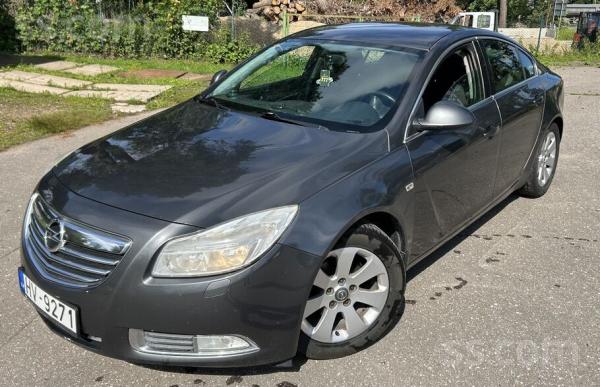 Pelēks Opel Insignia 2012 Rīga, ar dzinēja tilpumu 1.80 L un nobraukumu 280 tūkst. km par 2800 €, foto 2 vietnē AUTOMOTO.COM.LV
