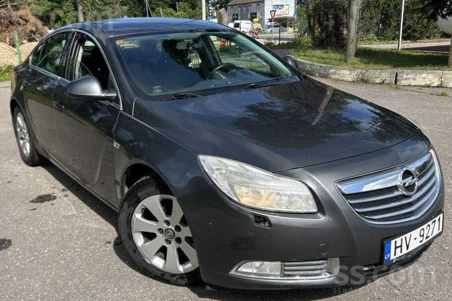 Pelēks Opel Insignia 2012 Rīga, ar dzinēja tilpumu 1.80 L un nobraukumu 280 tūkst. km par 2800 €, foto 5 vietnē AUTOMOTO.COM.LV