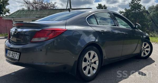 Pelēks Opel Insignia 2012 Rīga, ar dzinēja tilpumu 1.80 L un nobraukumu 280 tūkst. km par 2800 €, foto 8 vietnē AUTOMOTO.COM.LV