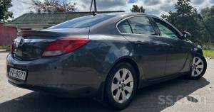 Pelēks Opel Insignia 2012 Rīga, ar dzinēja tilpumu 1.80 L un nobraukumu 280 tūkst. km par 2800 €, foto 9 vietnē AUTOMOTO.COM.LV