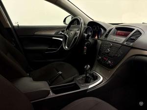 Pelēks Opel Insignia 2012 Viļņa, ar dzinēja tilpumu 1.96 L un nobraukumu 248 tūkst. km par 3490 €, foto 24 vietnē AUTOMOTO.COM.LV