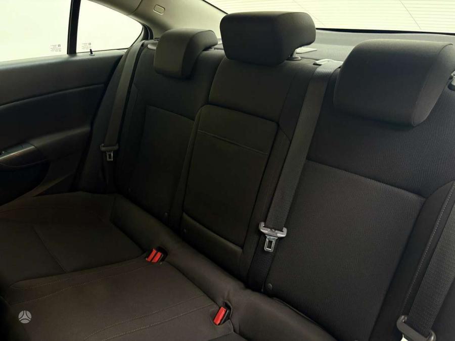 Pelēks Opel Insignia 2012 Viļņa, ar dzinēja tilpumu 1.96 L un nobraukumu 248 tūkst. km par 3490 €, foto 28 vietnē AUTOMOTO.COM.LV