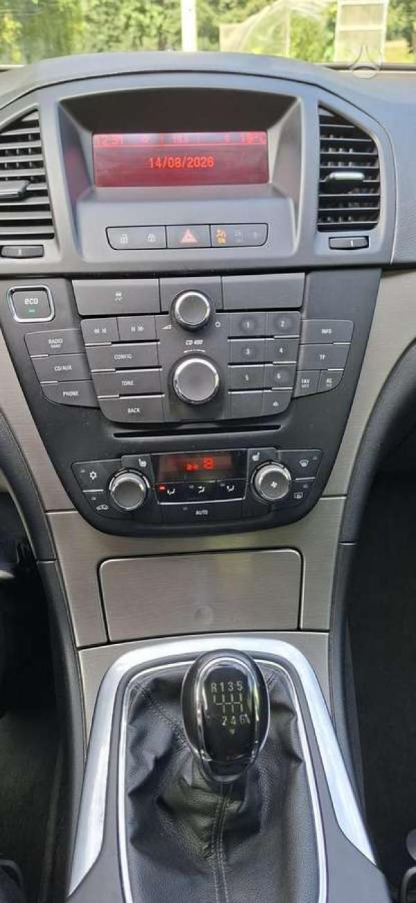 Grey Opel Insignia 2012 in Vilnius, with an engine capacity of 1.96 L and mileage of 230 thousand km for 4900 €, photo 8 on AUTOMOTO.COM.LV