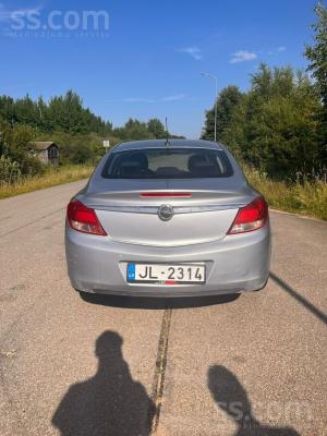 Pelēks Opel Insignia 2013 Tukums, ar dzinēja tilpumu 2.00 L un nobraukumu 170 tūkst. km par 1000 €, foto 6 vietnē AUTOMOTO.COM.LV