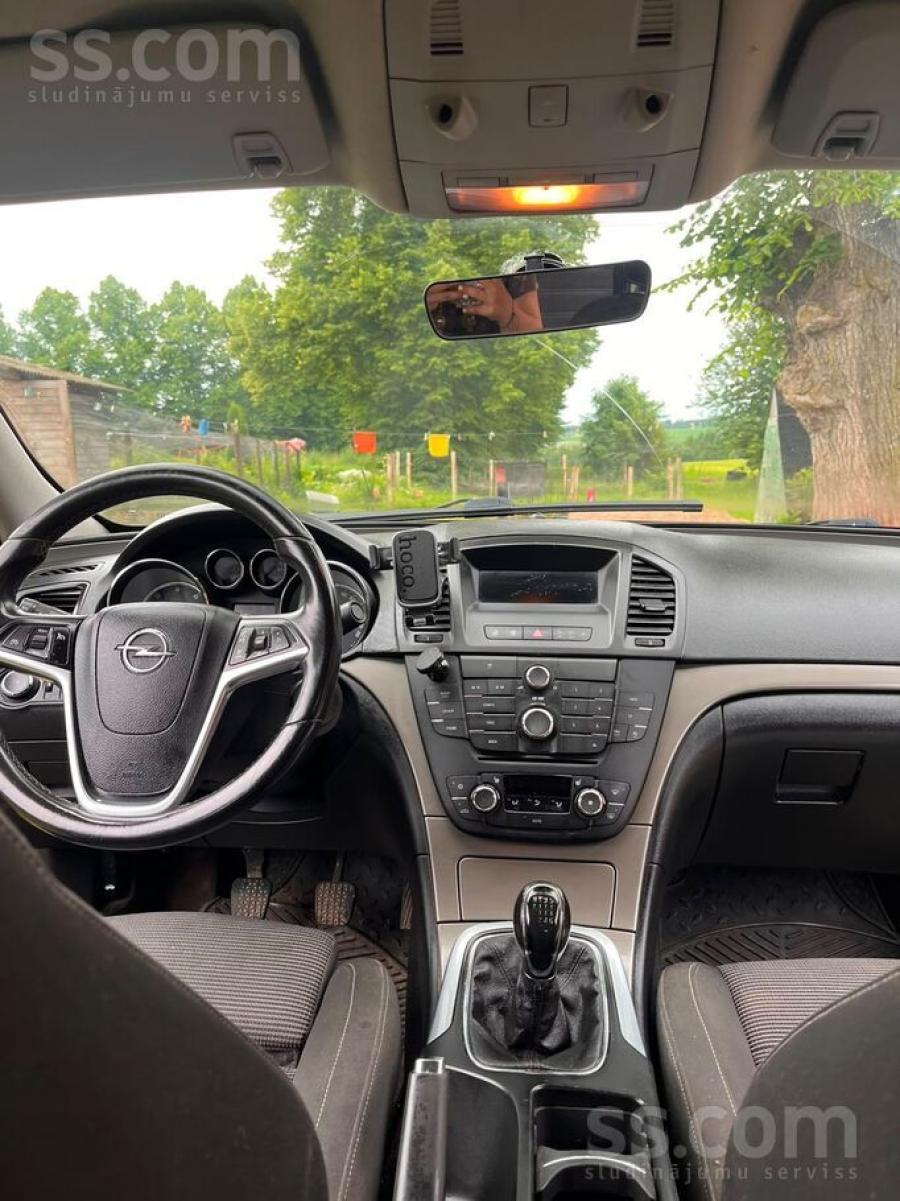Pelēks Opel Insignia 2013 Tukums, ar dzinēja tilpumu 2.00 L un nobraukumu 170 tūkst. km par 1000 €, foto 8 vietnē AUTOMOTO.COM.LV