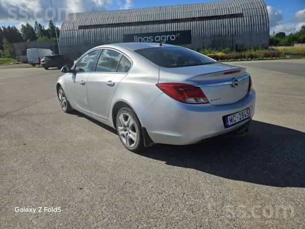 Pelēks Opel Insignia 2013 Jēkabpils, ar dzinēja tilpumu 1.90 L un nobraukumu 429 tūkst. km par 3300 €, foto 4 vietnē AUTOMOTO.COM.LV