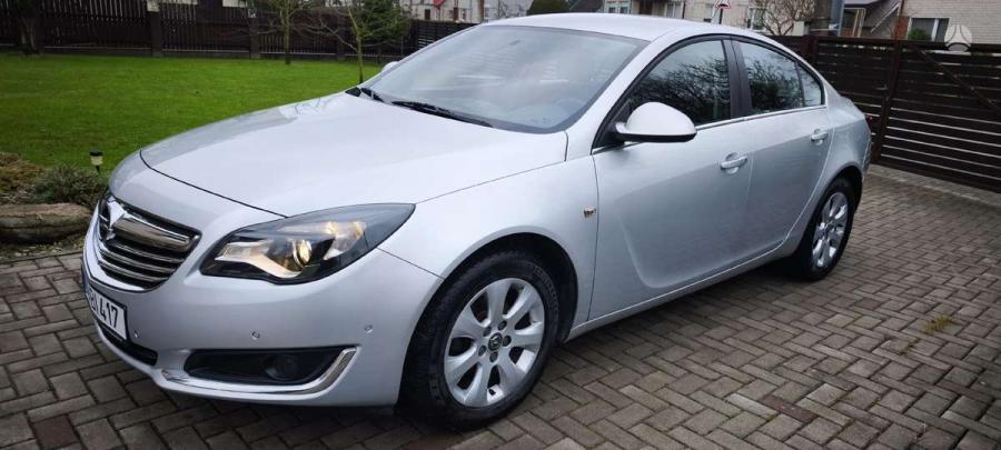 Grey Opel Insignia 2014 in Kaunas, with an engine capacity of 1.96 L and mileage of 244 thousand km for 3450 €, photo 3 on AUTOMOTO.COM.LV