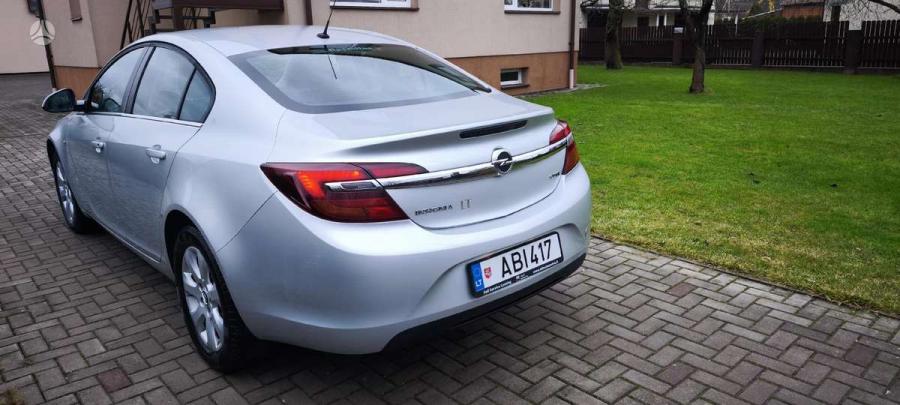 Grey Opel Insignia 2014 in Kaunas, with an engine capacity of 1.96 L and mileage of 244 thousand km for 3450 €, photo 8 on AUTOMOTO.COM.LV