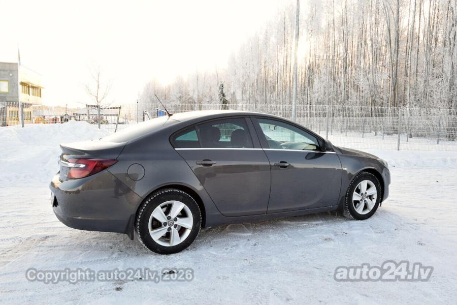 Grey Opel Insignia 2014 in Tartu, with an engine capacity of 1.60 L and mileage of 205 thousand km for 6600 €, photo 10 on AUTOMOTO.COM.LV