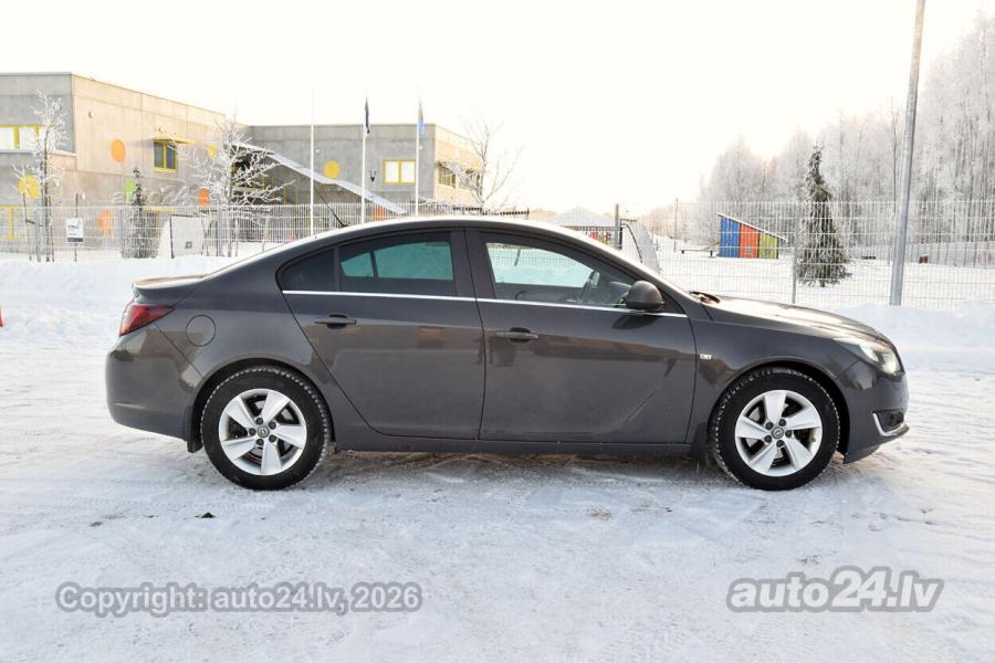 Grey Opel Insignia 2014 in Tartu, with an engine capacity of 1.60 L and mileage of 205 thousand km for 6600 €, photo 11 on AUTOMOTO.COM.LV