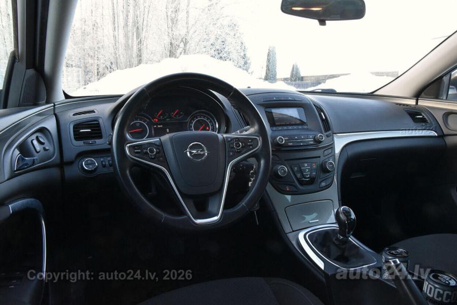 Grey Opel Insignia 2014 in Tartu, with an engine capacity of 1.60 L and mileage of 205 thousand km for 6600 €, photo 22 on AUTOMOTO.COM.LV