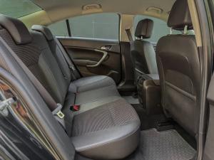 Grey Opel Insignia 2014 in Jelgava, with an engine capacity of 2.00 L and mileage of 145 thousand km for 6800 €, photo 14 on AUTOMOTO.COM.LV