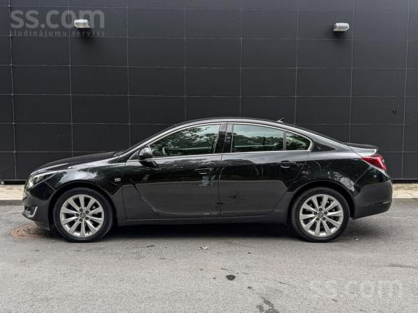 Grey Opel Insignia 2014 in Jelgava, with an engine capacity of 2.00 L and mileage of 145 thousand km for 6800 €, photo 6 on AUTOMOTO.COM.LV