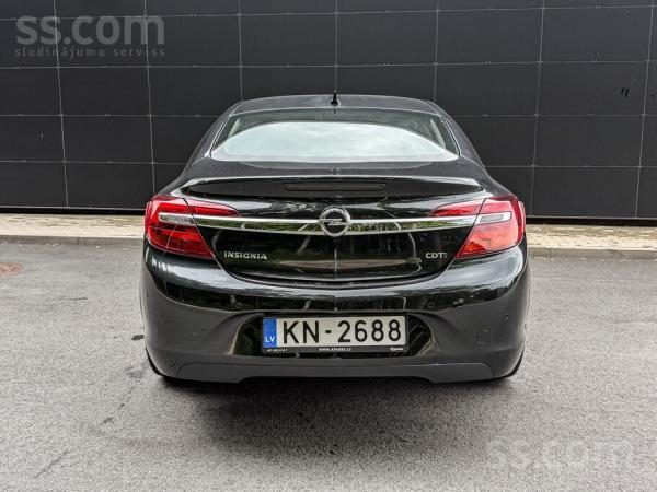Grey Opel Insignia 2014 in Jelgava, with an engine capacity of 2.00 L and mileage of 145 thousand km for 6800 €, photo 8 on AUTOMOTO.COM.LV