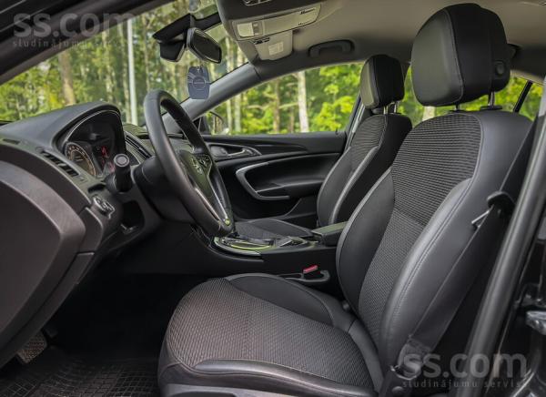 Grey Opel Insignia 2014 in Jelgava, with an engine capacity of 2.00 L and mileage of 145 thousand km for 6800 €, photo 10 on AUTOMOTO.COM.LV