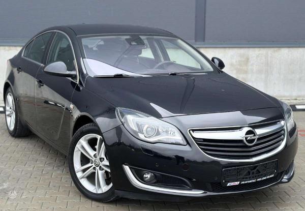 Grey Opel Insignia 2016 in Siauliai, with an engine capacity of 1.60 L and mileage of 230 thousand km for 5850 €, photo 1 on AUTOMOTO.COM.LV