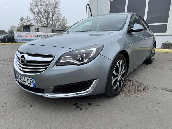 Grey Opel Insignia 2016 in Kretinga, with an engine capacity of 1.96 L and mileage of 296 thousand km for 4395 €, photo 5 on AUTOMOTO.COM.LV