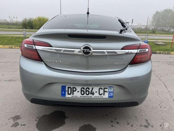 Grey Opel Insignia 2016 in Kretinga, with an engine capacity of 1.96 L and mileage of 296 thousand km for 4395 €, photo 9 on AUTOMOTO.COM.LV